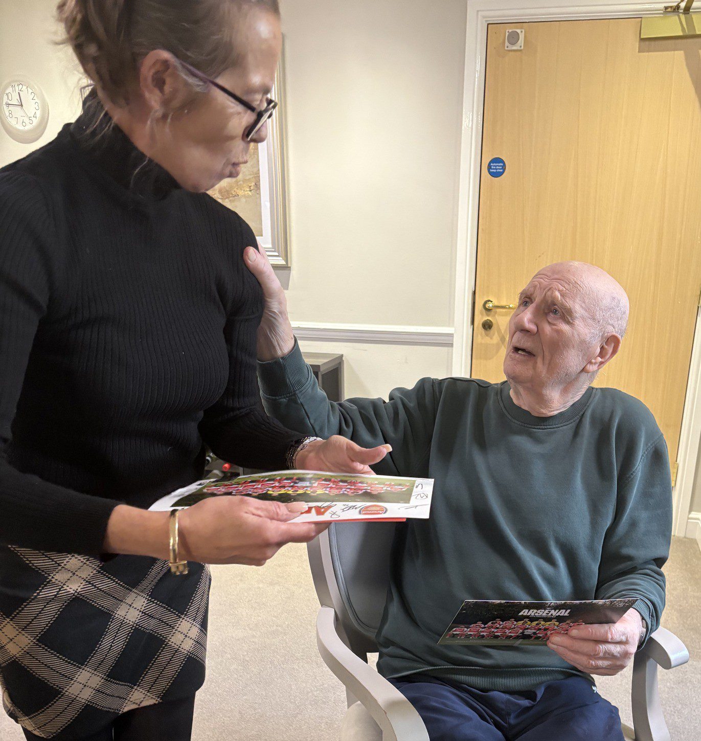 Arsenal Make Special Birthday Surprise Happen at Romford Care Home RCH